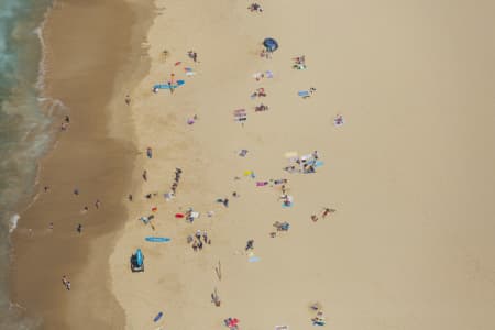 Aerial Photography Beach Bathers - Airview Online