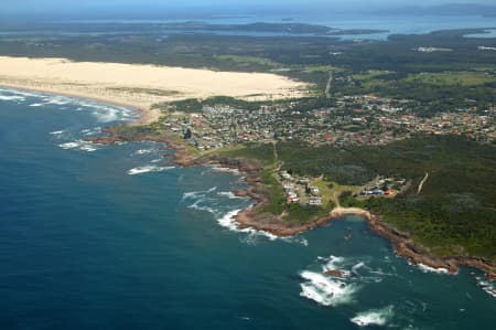 Aerial Photography Anna Bay and Fishermans Bay - Airview Online